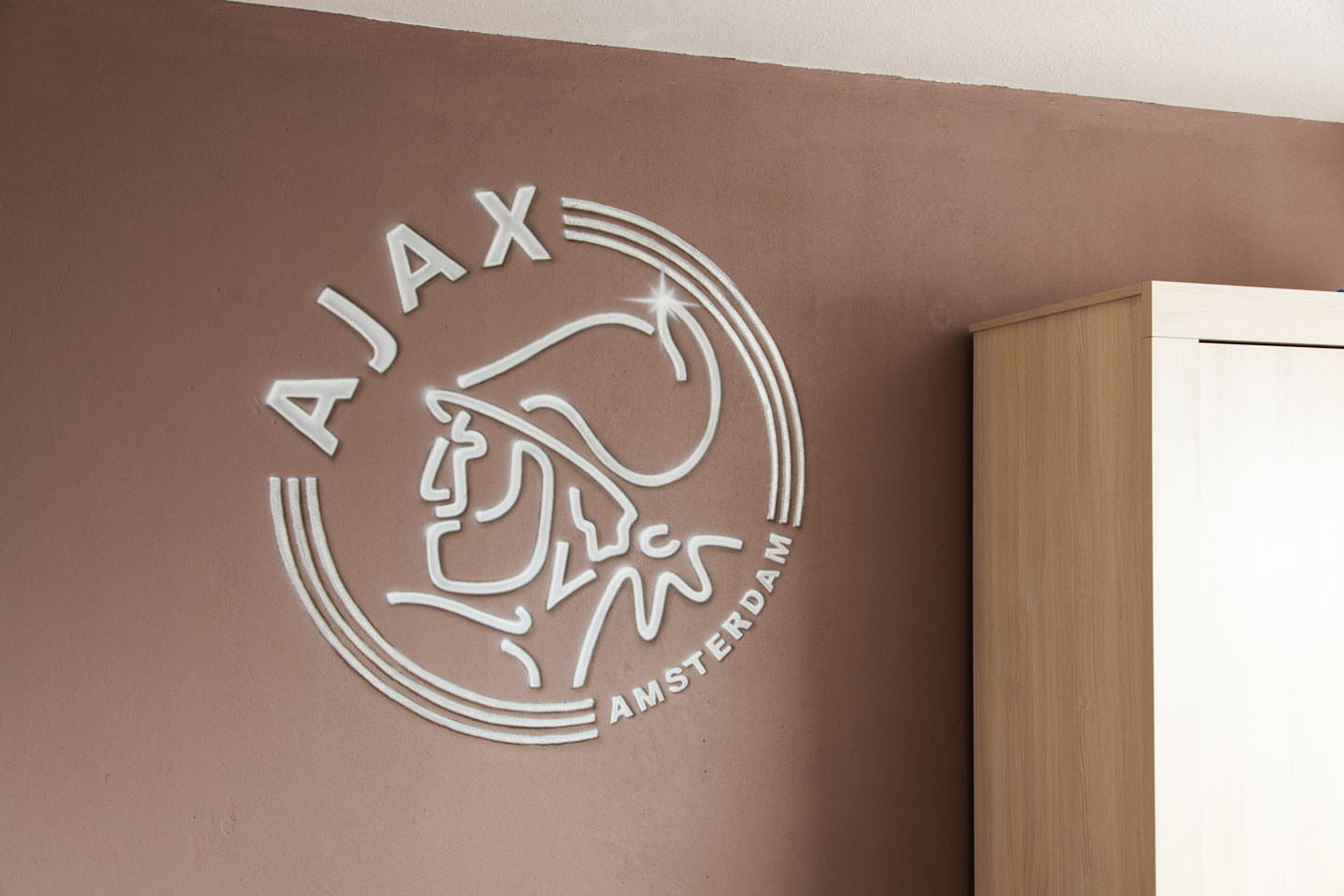 Ajax logo muurschildering - voetbalclub logo schildering